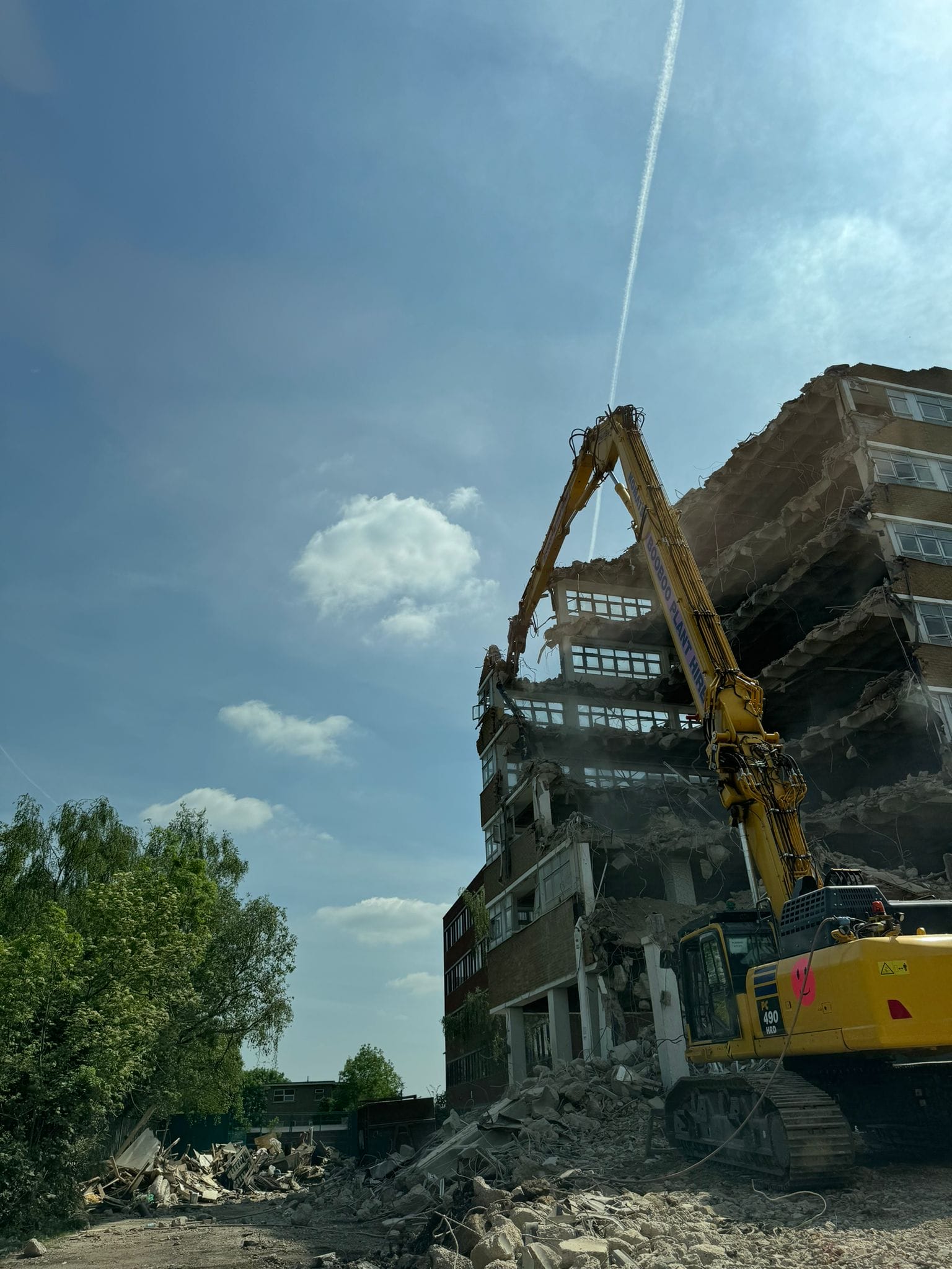 Demolition Solutions in London - D and R Demolition